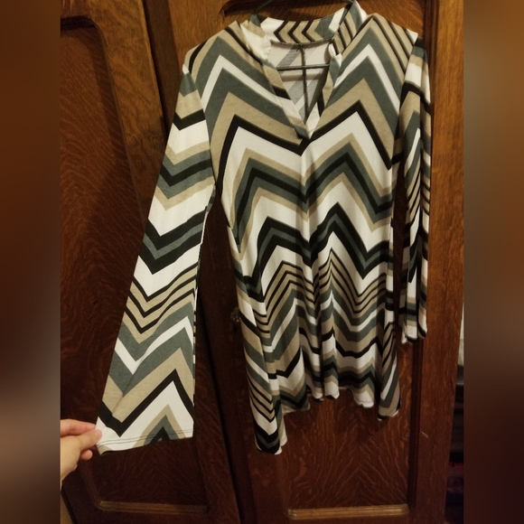 Tops | Chevron Neutral Long Sleeve Top | Poshmark